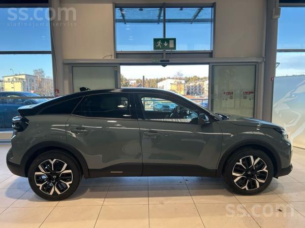 Zaļš Citroen C4 2026 Rīga, ar dzinēja tilpumu 1.20 L un nobraukumu 10 tūkst. km par 25400 €, foto 6 vietnē AUTOMOTO.COM.LV