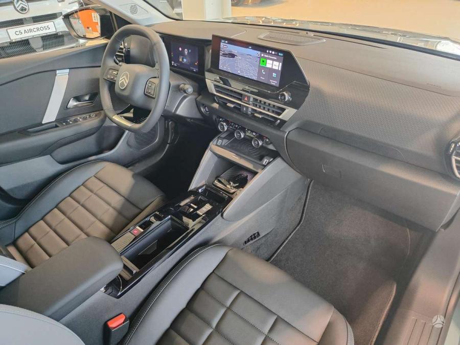 Green Citroen C4 2026 in Kaunas, with an engine capacity of 1.20 L and mileage of 0 thousand km for 24990 €, photo 16 on AUTOMOTO.COM.LV