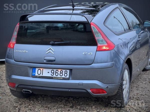 Grey Citroen C4 2005 in Riga, with an engine capacity of 2.00 L and mileage of 111 thousand km for 2990 €, photo 7 on AUTOMOTO.COM.LV