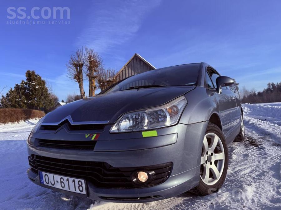 Grey Citroen C4 2005 in Cesis, with an engine capacity of 2.00 L and mileage of 219 thousand km for 2000 €, photo 1 on AUTOMOTO.COM.LV