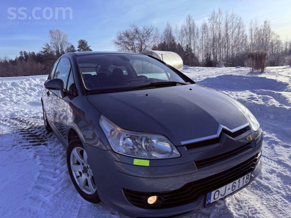 Grey Citroen C4 2005 in Cesis, with an engine capacity of 2.00 L and mileage of 219 thousand km for 2000 €, photo 2 on AUTOMOTO.COM.LV