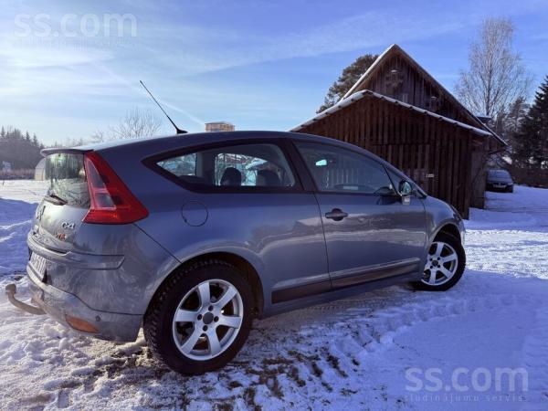 Grey Citroen C4 2005 in Cesis, with an engine capacity of 2.00 L and mileage of 219 thousand km for 2000 €, photo 6 on AUTOMOTO.COM.LV