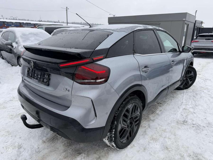 Grey Citroen C4 2021 in Vilnius, with an engine capacity of 1.20 L and mileage of 192 thousand km for 12050 €, photo 2 on AUTOMOTO.COM.LV