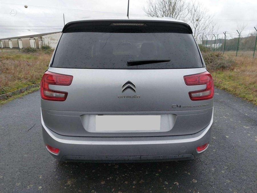 Grey Citroen C4 2021 in Vilnius, with an engine capacity of 1.50 L and mileage of 234 thousand km for 11919 €, photo 6 on AUTOMOTO.COM.LV