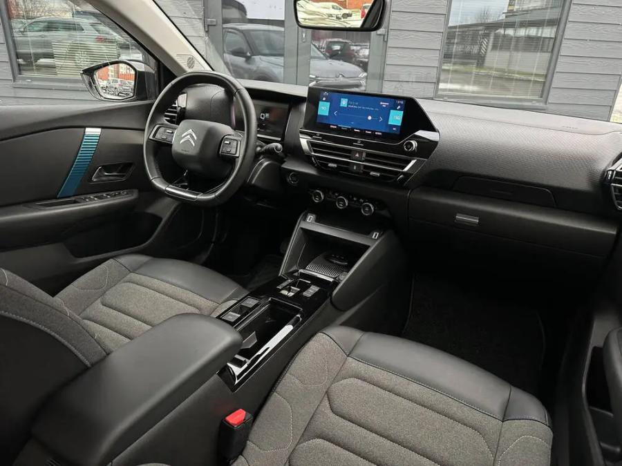 Grey Citroen C4 2021 in Jelgava, with an engine capacity of 0.10 L and mileage of 30 thousand km for 20950 €, photo 10 on AUTOMOTO.COM.LV