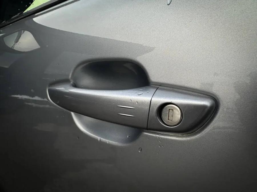 Grey Citroen C4 2021 in Jelgava, with an engine capacity of 0.10 L and mileage of 30 thousand km for 20950 €, photo 18 on AUTOMOTO.COM.LV