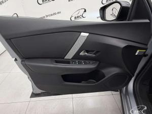 Grey Citroen C4 2021 in Vilnius, with an engine capacity of 1.50 L and mileage of 124 thousand km for 10500 €, photo 21 on AUTOMOTO.COM.LV