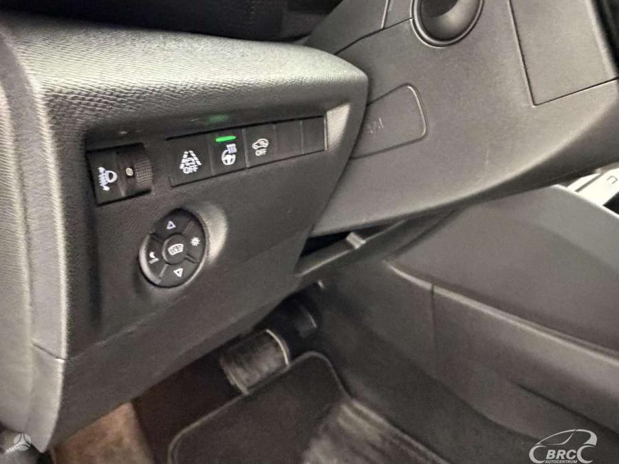 Grey Citroen C4 2021 in Vilnius, with an engine capacity of 1.50 L and mileage of 124 thousand km for 10500 €, photo 26 on AUTOMOTO.COM.LV