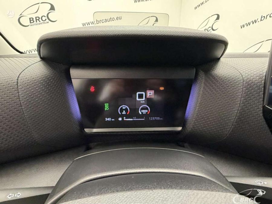 Grey Citroen C4 2021 in Vilnius, with an engine capacity of 1.50 L and mileage of 124 thousand km for 10500 €, photo 32 on AUTOMOTO.COM.LV