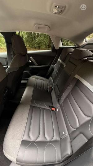 Pelēks Citroen C4 2021 Kauņa, ar dzinēja tilpumu 1.20 L un nobraukumu 59 tūkst. km par 15900 €, foto 11 vietnē AUTOMOTO.COM.LV