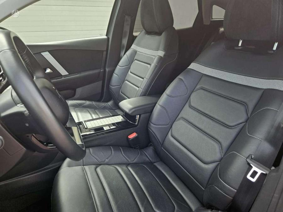 Grey Citroen C4 2021 in Panevezys, with an engine capacity of 0.00 L and mileage of 55 thousand km for 11800 €, photo 11 on AUTOMOTO.COM.LV