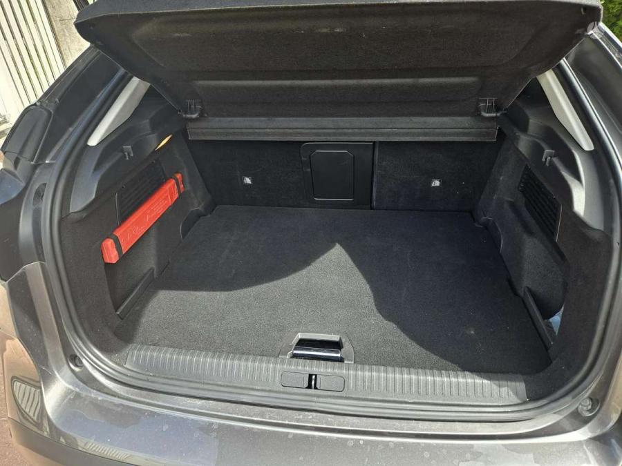 Grey Citroen C4 2021 in Panevezys, with an engine capacity of 0.00 L and mileage of 55 thousand km for 11800 €, photo 14 on AUTOMOTO.COM.LV