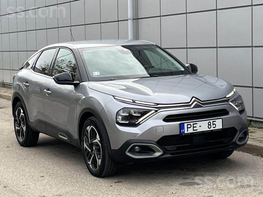 Grey Citroen C4 2022 in Riga, with an engine capacity of 1.50 L and mileage of 51 thousand km for 16700 €, photo 3 on AUTOMOTO.COM.LV