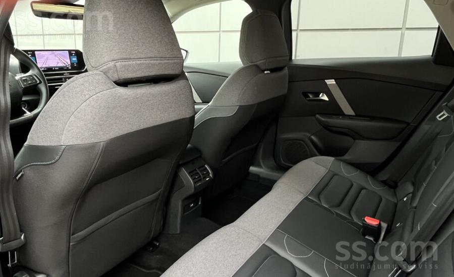 Grey Citroen C4 2022 in Riga, with an engine capacity of 1.50 L and mileage of 51 thousand km for 16700 €, photo 11 on AUTOMOTO.COM.LV