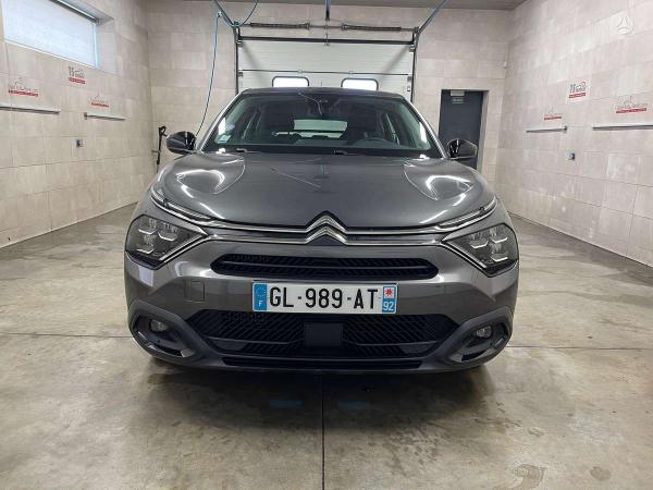 Grey Citroen C4 2022 in Marijampole, with an engine capacity of 1.20 L and mileage of 121 thousand km for 12463 €, photo 2 on AUTOMOTO.COM.LV