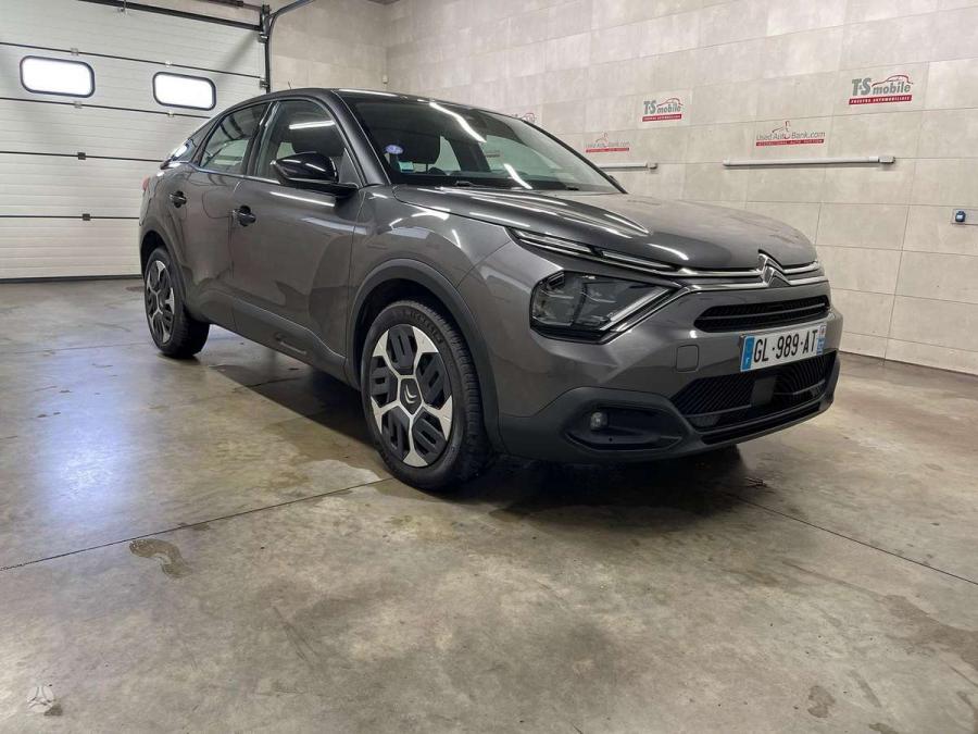 Grey Citroen C4 2022 in Marijampole, with an engine capacity of 1.20 L and mileage of 121 thousand km for 12463 €, photo 4 on AUTOMOTO.COM.LV
