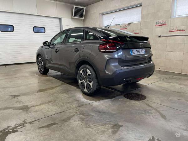 Grey Citroen C4 2022 in Marijampole, with an engine capacity of 1.20 L and mileage of 121 thousand km for 12463 €, photo 6 on AUTOMOTO.COM.LV