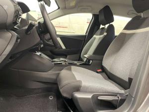 Grey Citroen C4 2022 in Marijampole, with an engine capacity of 1.20 L and mileage of 121 thousand km for 12463 €, photo 8 on AUTOMOTO.COM.LV