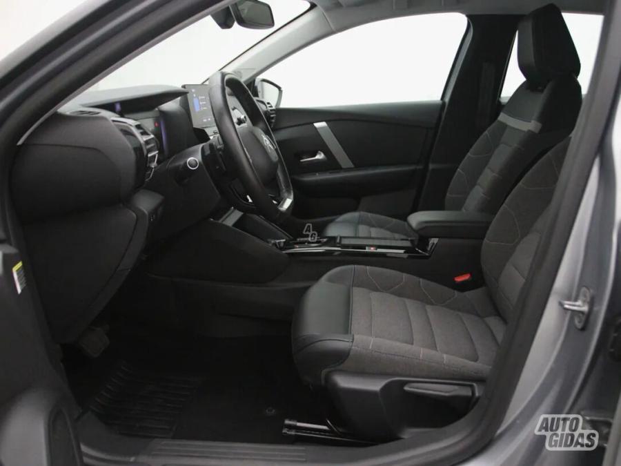 Grey Citroen C4 2022 in Vilnius, with an engine capacity of 1.20 L and mileage of 161 thousand km for 12599 €, photo 5 on AUTOMOTO.COM.LV