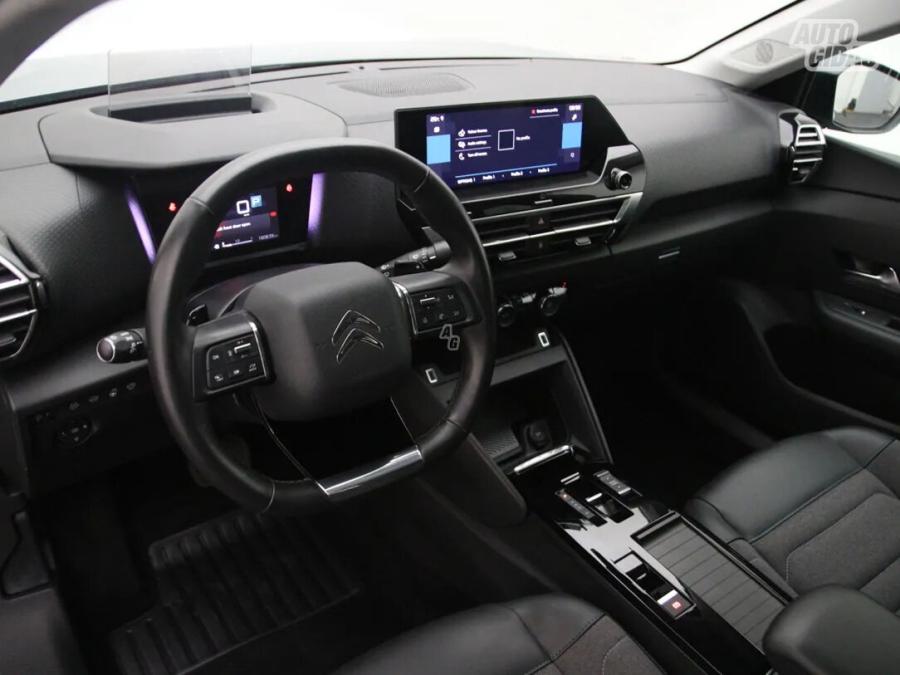 Grey Citroen C4 2022 in Vilnius, with an engine capacity of 1.20 L and mileage of 161 thousand km for 12599 €, photo 17 on AUTOMOTO.COM.LV