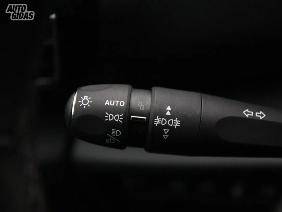Grey Citroen C4 2022 in Vilnius, with an engine capacity of 1.20 L and mileage of 161 thousand km for 12599 €, photo 28 on AUTOMOTO.COM.LV