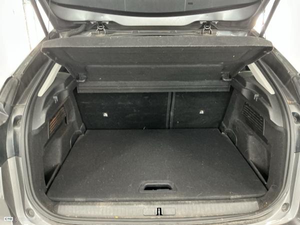Pelēks Citroen C4 2022 Rīga, ar dzinēja tilpumu 0.00 L un nobraukumu 74 tūkst. km par 19990 €, foto 4 vietnē AUTOMOTO.COM.LV
