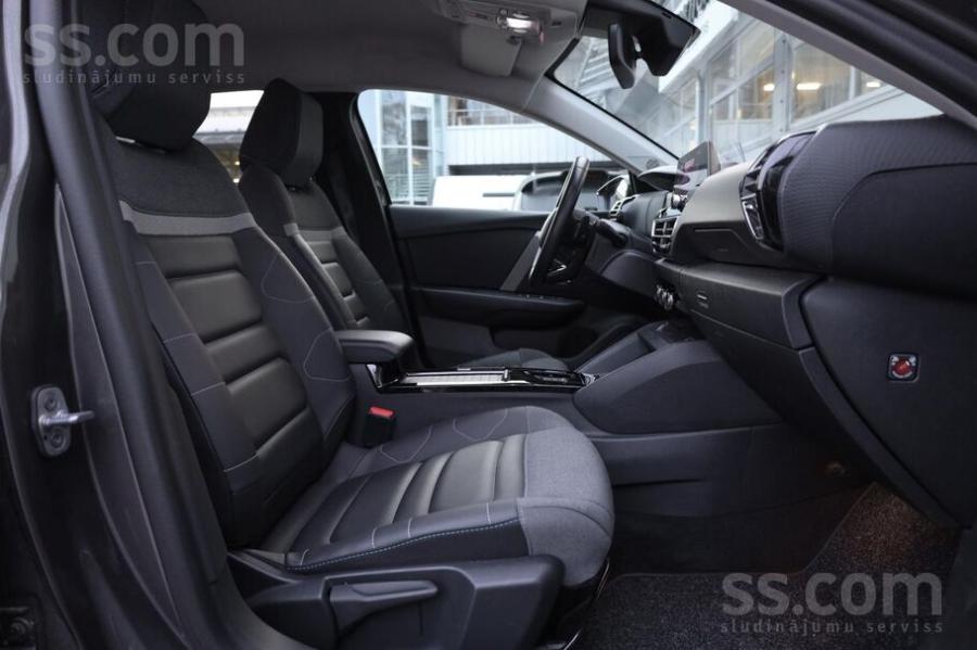 Pelēks Citroen C4 2023 Rīga, ar dzinēja tilpumu 1.20 L un nobraukumu 0 tūkst. km par 18995 €, foto 23 vietnē AUTOMOTO.COM.LV