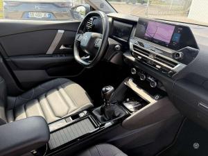 Pelēks Citroen C4 2023 Marijampole, ar dzinēja tilpumu 1.20 L un nobraukumu 120 tūkst. km par 12336 €, foto 21 vietnē AUTOMOTO.COM.LV