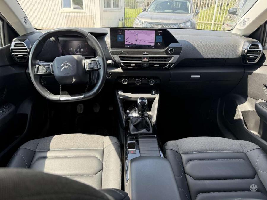 Pelēks Citroen C4 2023 Marijampole, ar dzinēja tilpumu 1.20 L un nobraukumu 120 tūkst. km par 12336 €, foto 31 vietnē AUTOMOTO.COM.LV