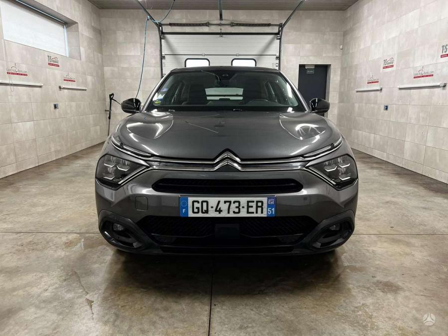 Grey Citroen C4 2023 in Marijampole, with an engine capacity of 1.20 L and mileage of 140 thousand km for 12403 €, photo 3 on AUTOMOTO.COM.LV