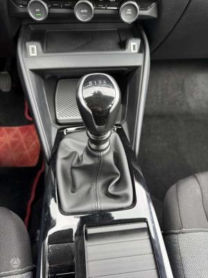Pelēks Citroen C4 2023 Marijampole, ar dzinēja tilpumu 1.20 L un nobraukumu 131 tūkst. km par 11489 €, foto 35 vietnē AUTOMOTO.COM.LV