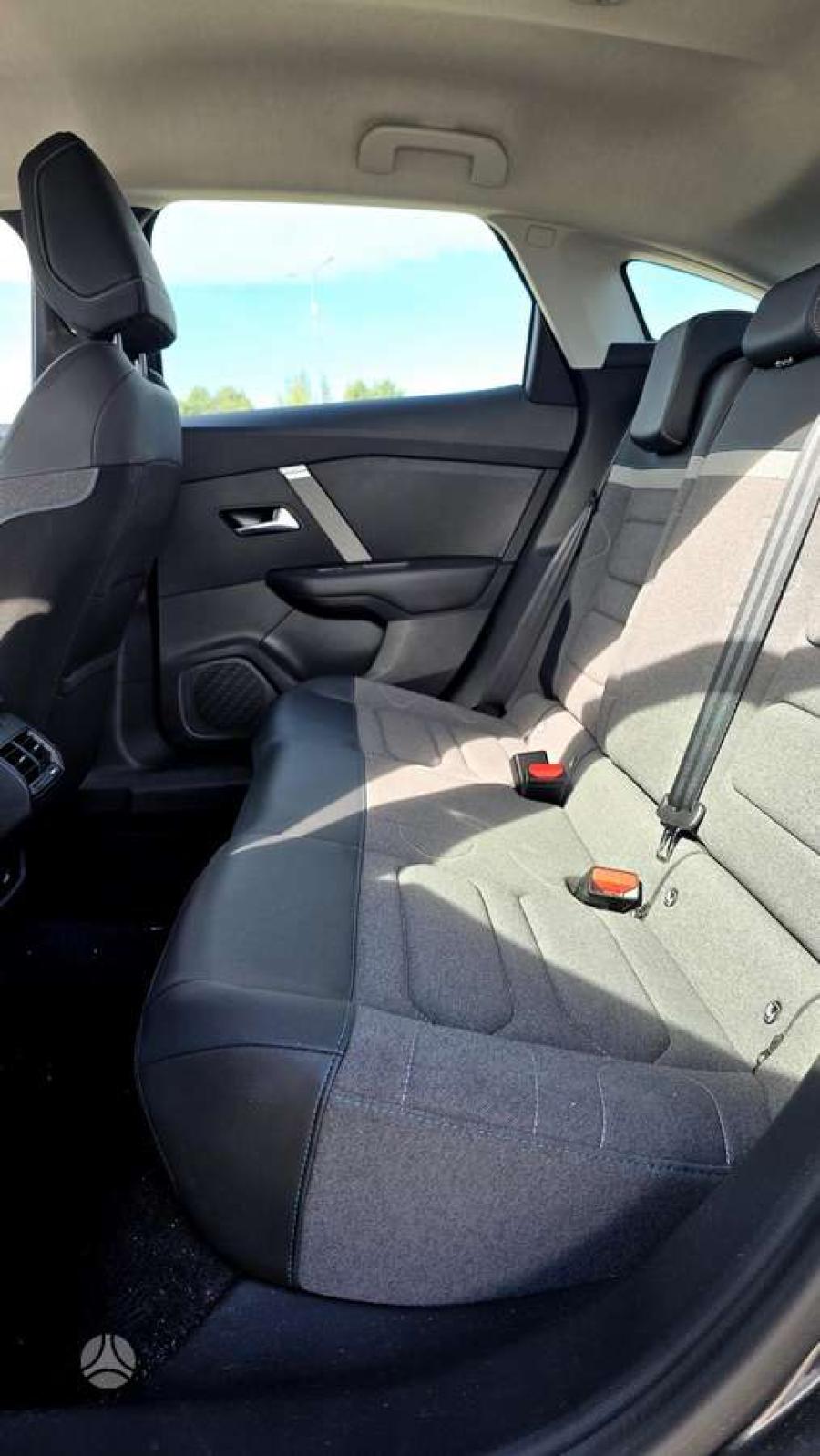 Grey Citroen C4 2023 in Taurage, with an engine capacity of 1.20 L and mileage of 167 thousand km for 10890 €, photo 11 on AUTOMOTO.COM.LV