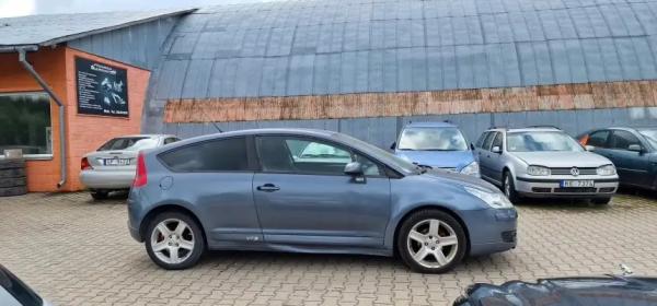 Pelēks Citroen C4 2005 Valmiera, ar dzinēja tilpumu 1.60 L un nobraukumu 351 tūkst. km par 1500 €, foto 2 vietnē AUTOMOTO.COM.LV