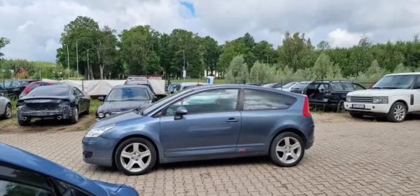 Pelēks Citroen C4 2005 Valmiera, ar dzinēja tilpumu 1.60 L un nobraukumu 351 tūkst. km par 1500 €, foto 6 vietnē AUTOMOTO.COM.LV