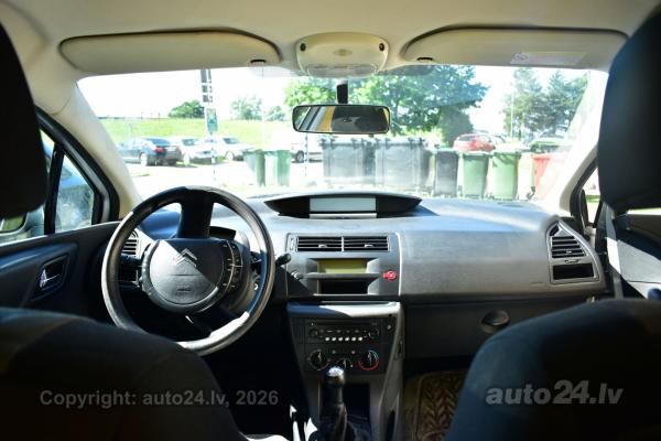Grey Citroen C4 2005 in Tartu, with an engine capacity of 1.40 L and mileage of 192 thousand km for 550 €, photo 5 on AUTOMOTO.COM.LV
