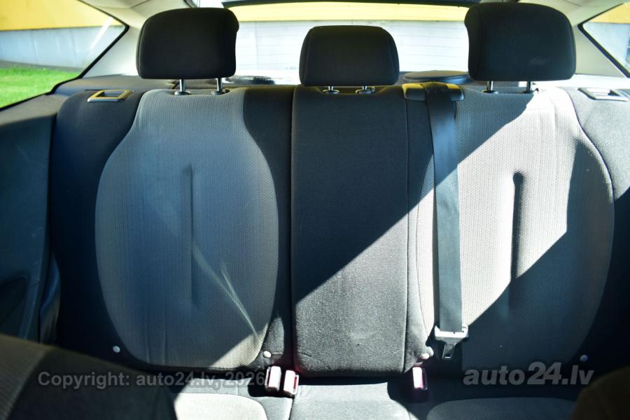 Pelēks Citroen C4 2005 Tartu, ar dzinēja tilpumu 1.40 L un nobraukumu 192 tūkst. km par 550 €, foto 8 vietnē AUTOMOTO.COM.LV