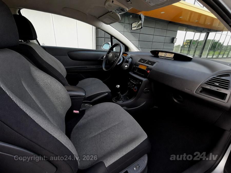 Grey Citroen C4 2005 in Tartu, with an engine capacity of 1.40 L and mileage of 190 thousand km for 990 €, photo 6 on AUTOMOTO.COM.LV