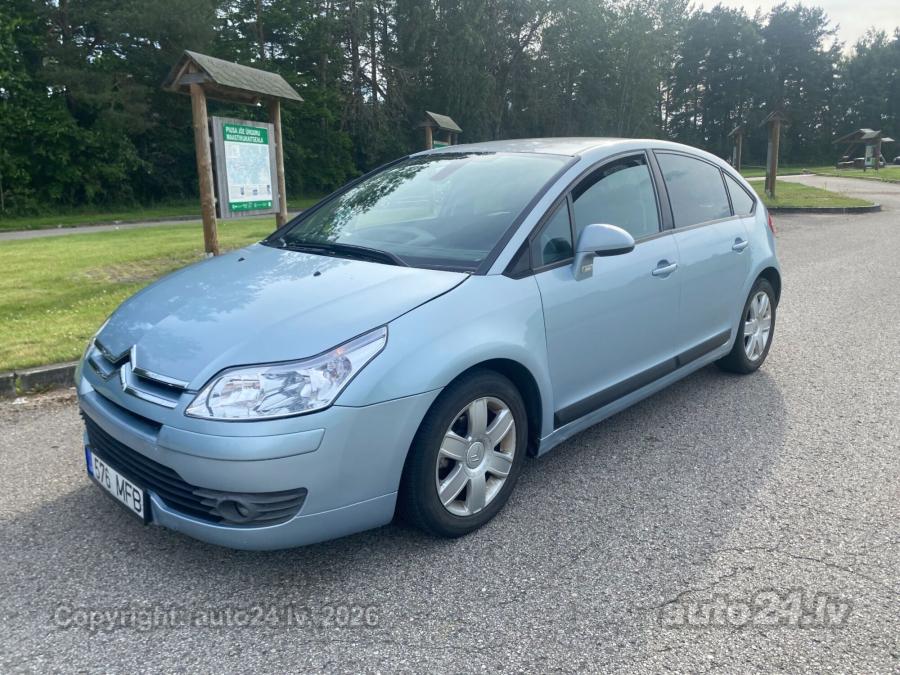 Pelēks Citroen C4 2005 Veru, ar dzinēja tilpumu 1.60 L un nobraukumu 226 tūkst. km par 1390 €, foto 1 vietnē AUTOMOTO.COM.LV