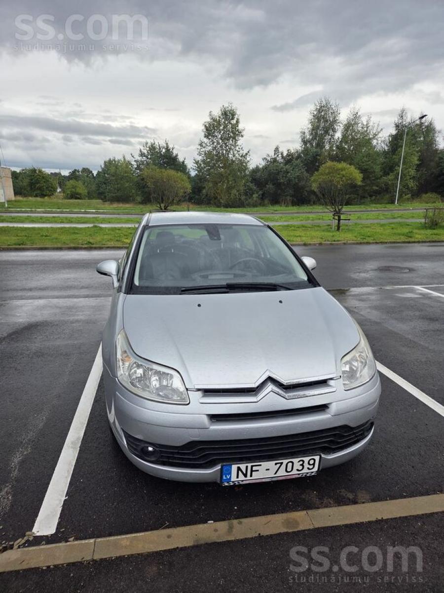 Grey Citroen C4 2005 in Daugavpils, with an engine capacity of 1.60 L and mileage of 94 thousand km for 1400 €, photo 1 on AUTOMOTO.COM.LV