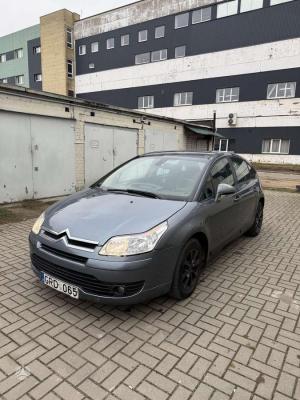 Grey Citroen C4 2006 in Kaunas, with an engine capacity of 1.56 L and mileage of 355 thousand km for 1300 €, photo 3 on AUTOMOTO.COM.LV