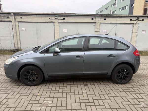Grey Citroen C4 2006 in Kaunas, with an engine capacity of 1.56 L and mileage of 355 thousand km for 1300 €, photo 6 on AUTOMOTO.COM.LV