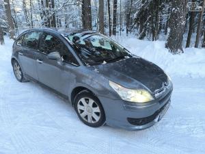 Pelēks Citroen C4 2006 Viļņa, ar dzinēja tilpumu 2.00 L un nobraukumu 120 tūkst. km par 1500 €, foto 3 vietnē AUTOMOTO.COM.LV