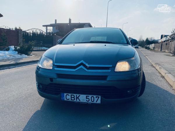 Pelēks Citroen C4 2006 Viļņa, ar dzinēja tilpumu 1.60 L un nobraukumu 170 tūkst. km par 1250 €, foto 3 vietnē AUTOMOTO.COM.LV