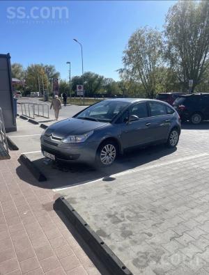 Pelēks Citroen C4 2006 Liepāja, ar dzinēja tilpumu 1.60 L un nobraukumu 200 tūkst. km par 950 €, foto 3 vietnē AUTOMOTO.COM.LV