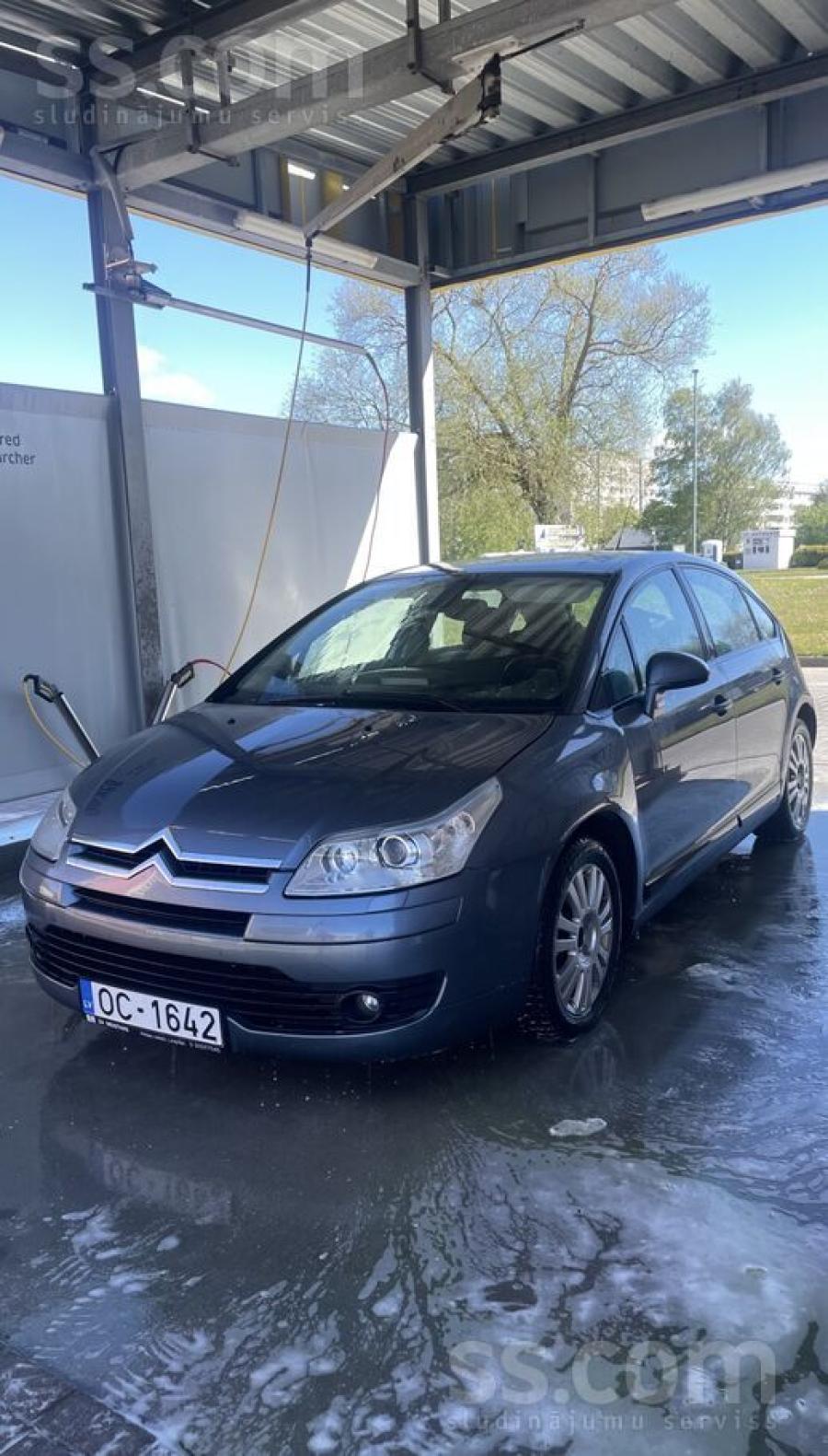 Pelēks Citroen C4 2006 Liepāja, ar dzinēja tilpumu 1.60 L un nobraukumu 200 tūkst. km par 950 €, foto 4 vietnē AUTOMOTO.COM.LV