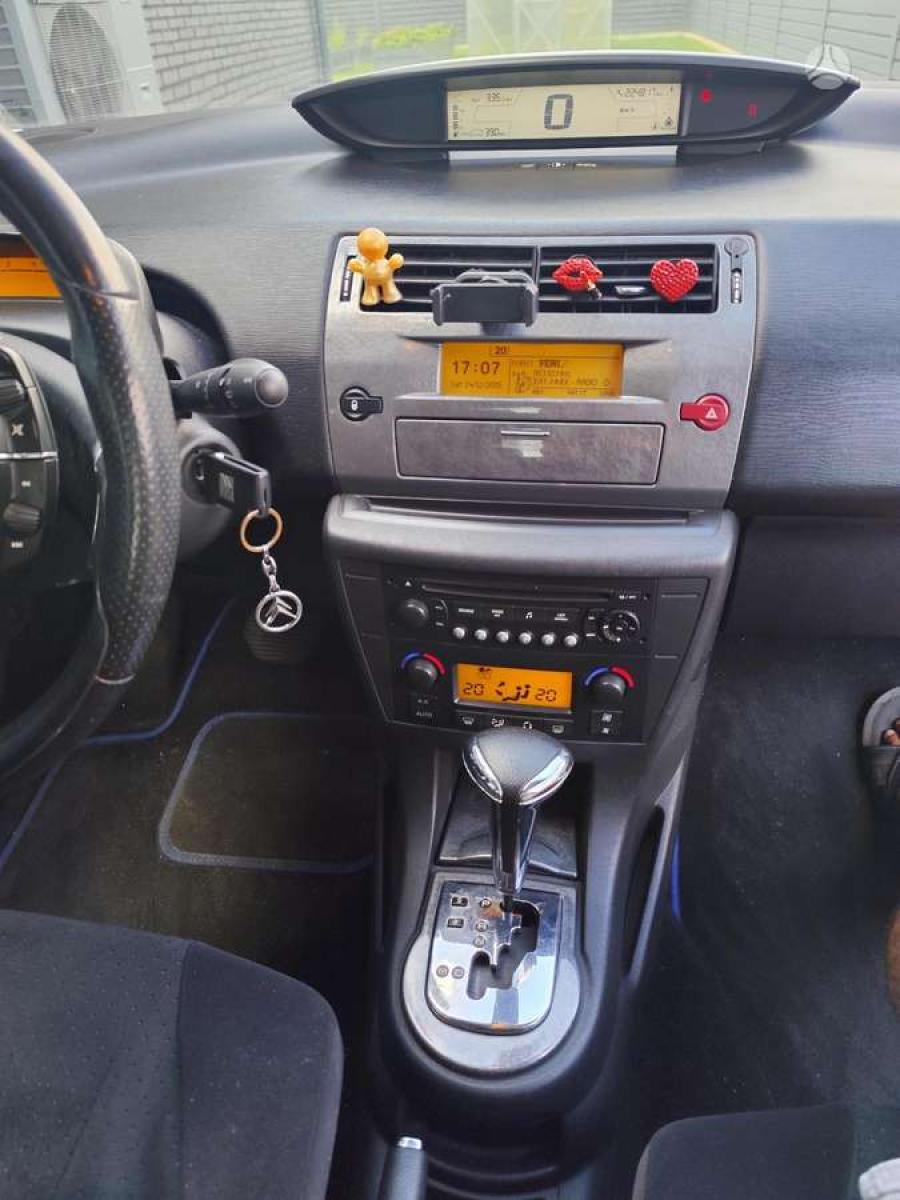 Pelēks Citroen C4 2006 Tauragė, ar dzinēja tilpumu 2.00 L un nobraukumu 224 tūkst. km par 1700 €, foto 6 vietnē AUTOMOTO.COM.LV
