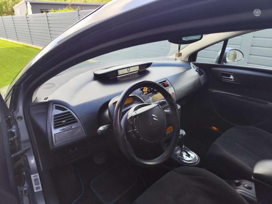 Pelēks Citroen C4 2006 Tauragė, ar dzinēja tilpumu 2.00 L un nobraukumu 224 tūkst. km par 1700 €, foto 8 vietnē AUTOMOTO.COM.LV