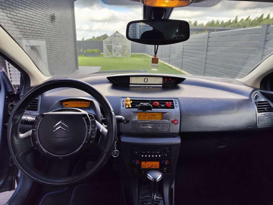 Pelēks Citroen C4 2006 Tauragė, ar dzinēja tilpumu 2.00 L un nobraukumu 224 tūkst. km par 1700 €, foto 9 vietnē AUTOMOTO.COM.LV