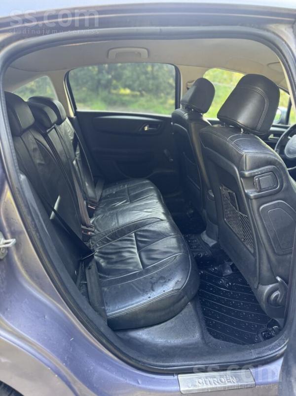 Pelēks Citroen C4 2006 Liepāja, ar dzinēja tilpumu 1.60 L un nobraukumu 337 tūkst. km par 850 €, foto 5 vietnē AUTOMOTO.COM.LV