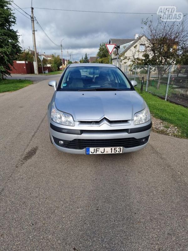 Grey Citroen C4 2006 in Panevezys, with an engine capacity of 1.60 L and mileage of 255 thousand km for 1000 €, photo 8 on AUTOMOTO.COM.LV